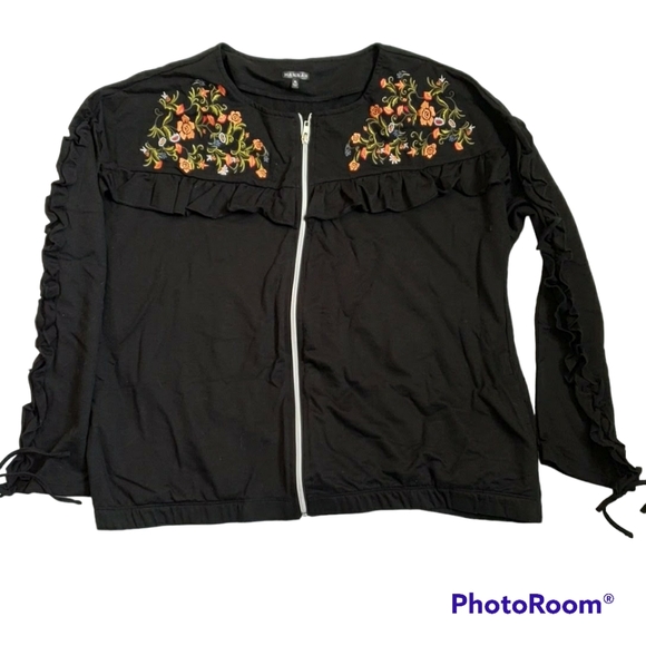 Hannah | Sweaters | Hannah Black Full Zip Embroidered Floral Ruffle ...